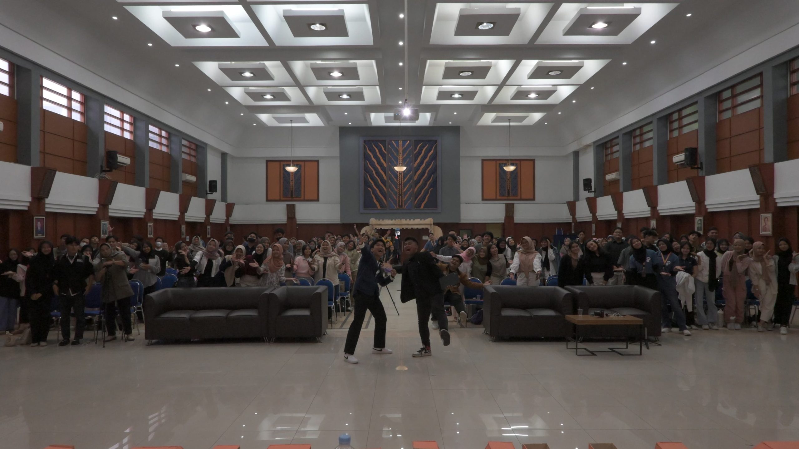 PAMAUNG BALIK BANDUNG: PARAHYANGAN 2024 Sukses Branding IPB University ...